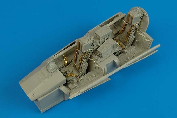 1:32 Panavia Tornado IDS cockpit set