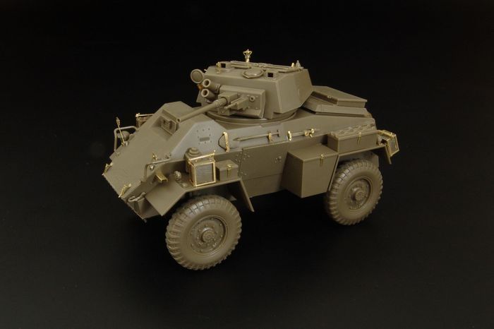 1:48 British 7ton Armored car Mk.IV Humber (Tamiya)