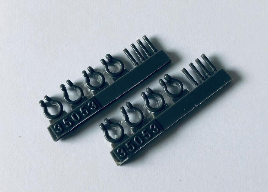 1:35 SHACKLES 1, 8 PCS.