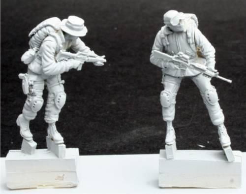 1:35 US NAVY Seals (2 fig.)