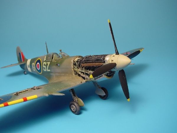 1:48 Spitfire Mk. IX detail engine set