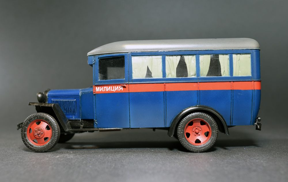 1:35 Passenger Bus Gaz-03-30