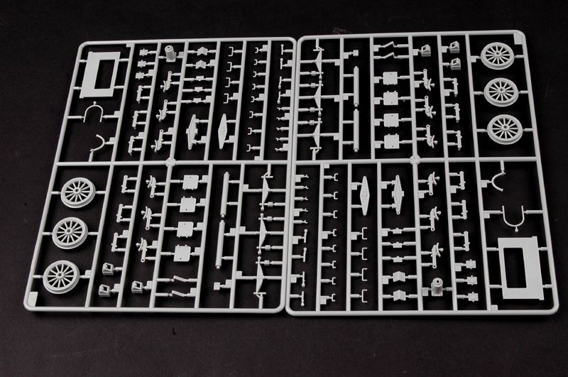 1:35 German Panzerlok BR57 Armoured Locomotive