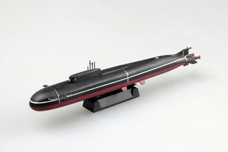 1:700 Russian Navy Oscar II class submarine