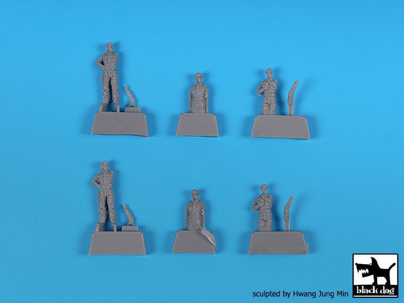 1:72 British WW II tank crew