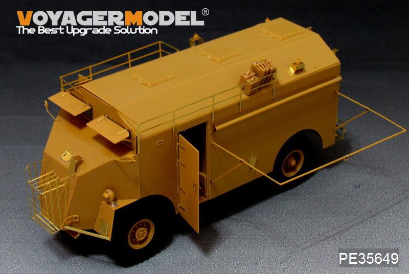1:35 British AEC 4x4 Armored Command Vehicle